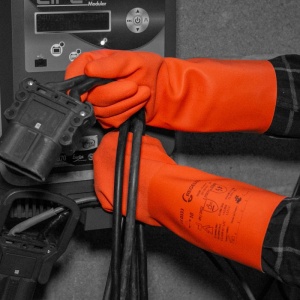 Class 0 Electrical Gloves - SafetyGloves.co.uk