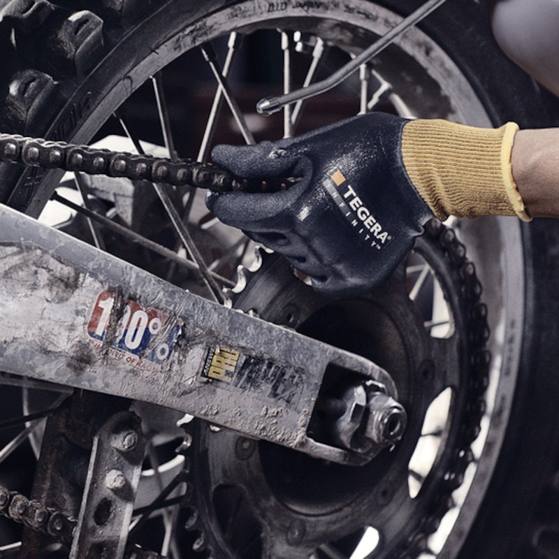 Tegera 8804 Heat-Resistant Work Gloves - SafetyGloves.co.uk