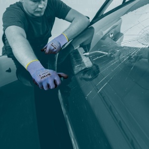 Cut Level F Gloves - SafetyGloves.co.uk